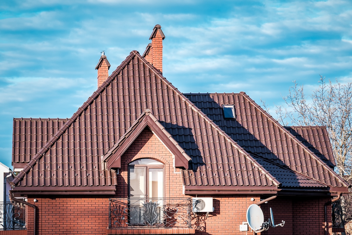 7 Durable Types Of Metal Roofs & Why Homeowners Love Them